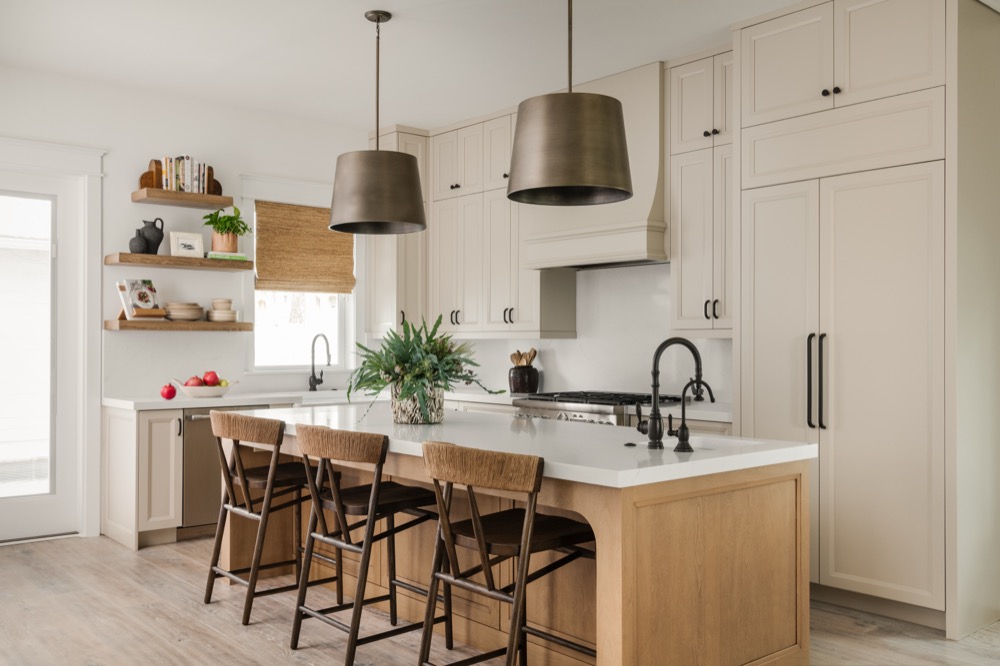 KITCHEN ENVY :: Custom Cabinetry and Design Solutions